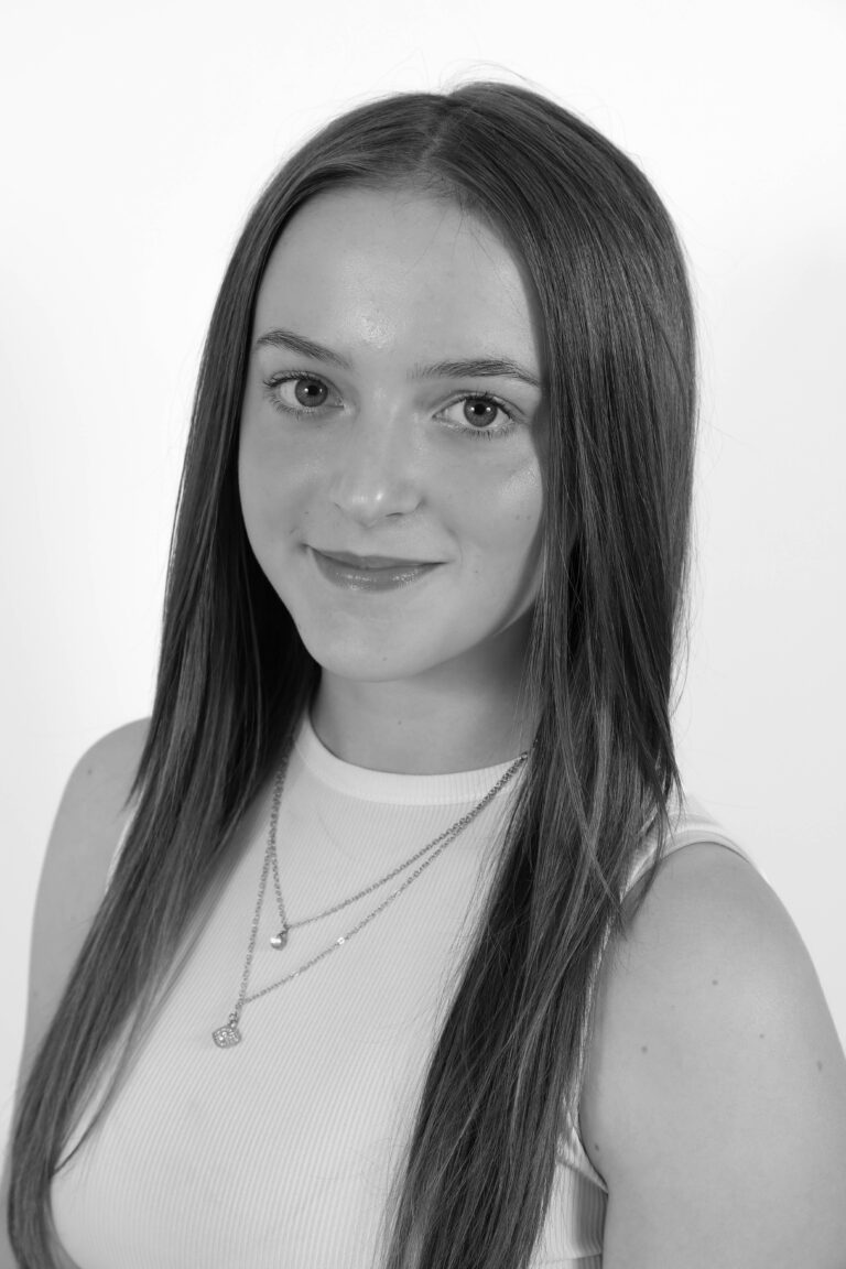 Juniors | The Joneses | Voiceover Agency London